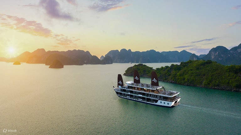 Lan Ha Bay, crociera notturna nella baia di Ha Long con M'Gloria Cruise ...